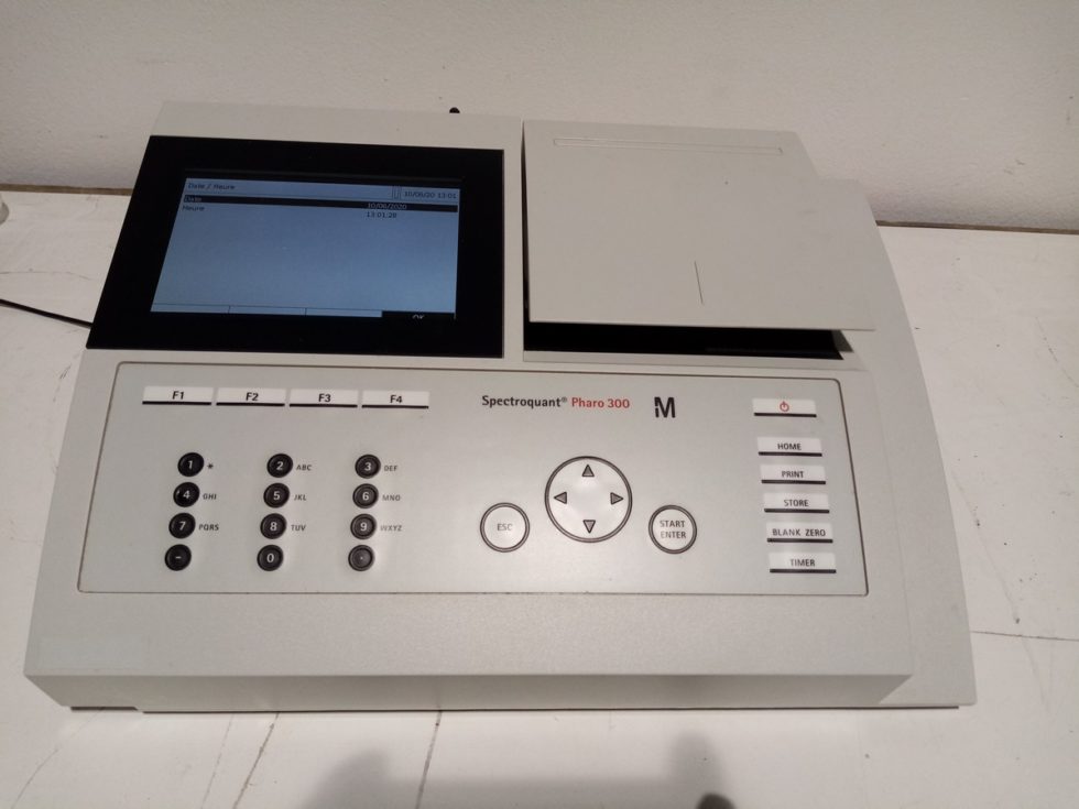 Spectrophotomètre MERCK Spectroquant Pharo 300 - CAP-LAB